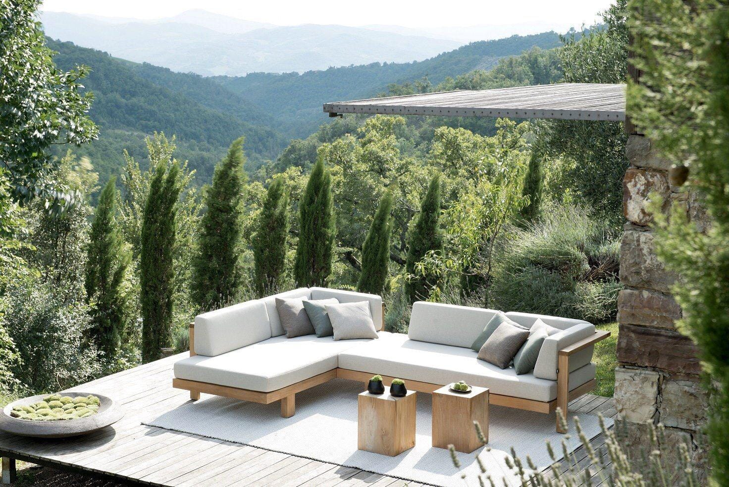 Choosing The Right Outdoor Rug: A Comprehensive Guide – Cosh Living