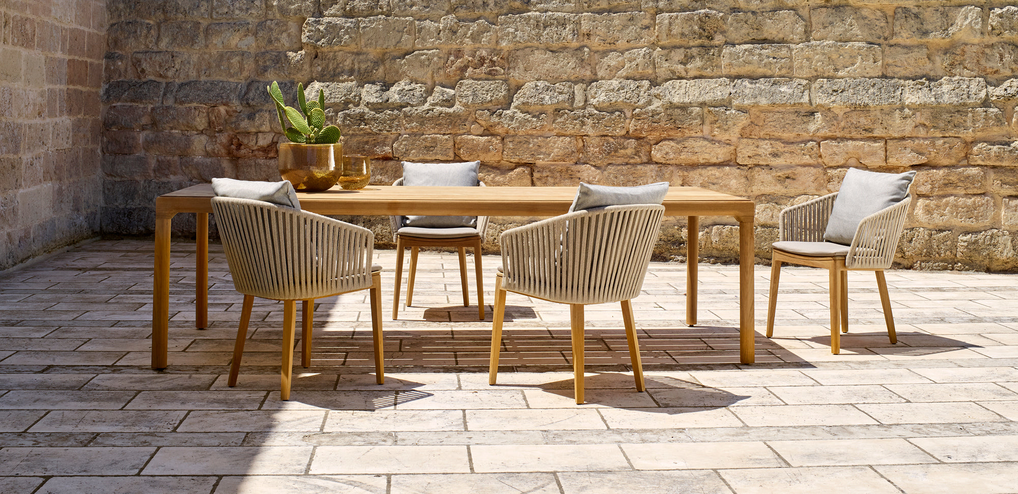Premium Outdoor Furniture Perth – Cosh Living